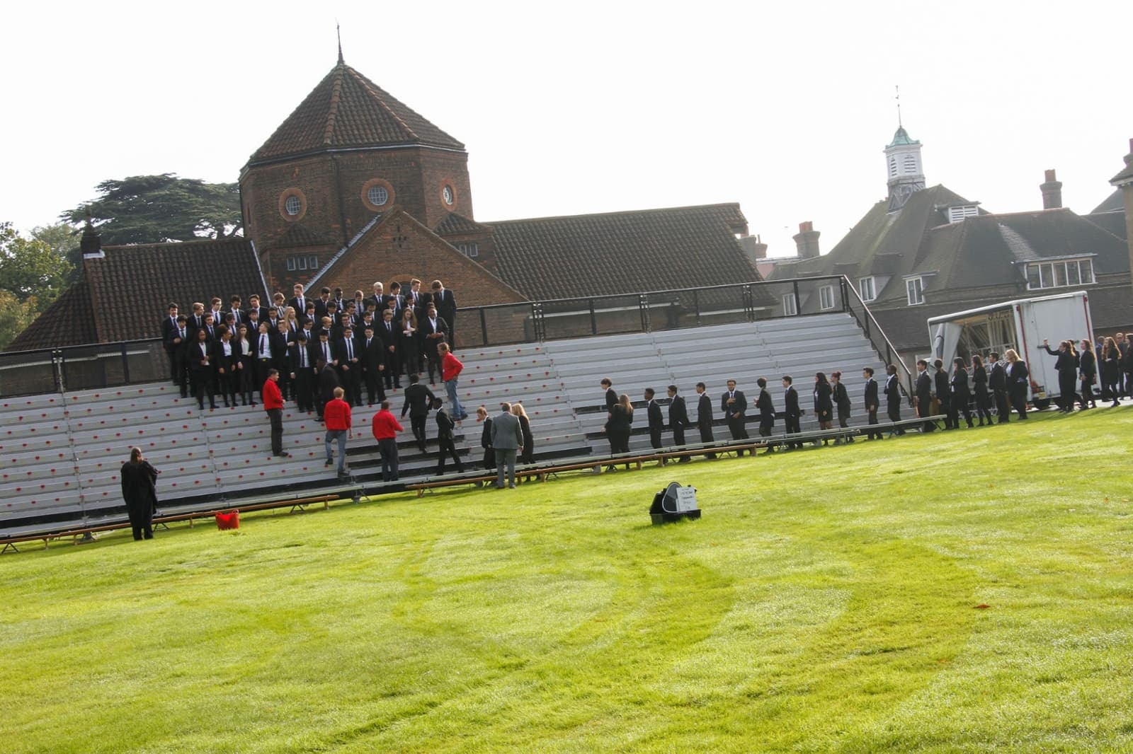 Farringtons School - поступление и обучение в Фаррингтонз скул